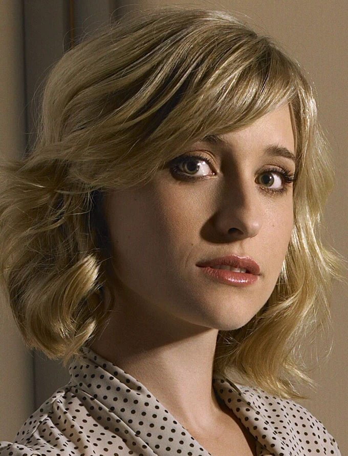 Roxy Leech | ComicUniverse Wiki | Fandom