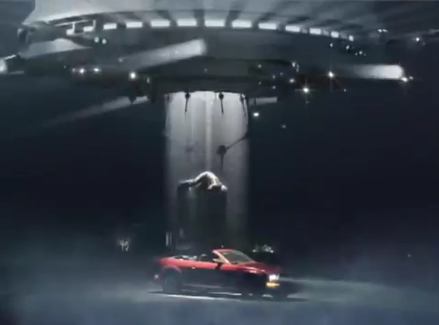 Alien Abduction (COX) | TV Commercial Wiki | Fandom