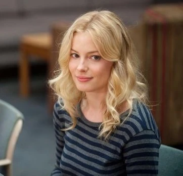 Britta Perry Season Three/Gallery | Community Wiki | Fandom