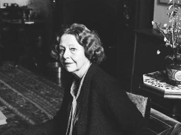 Elizabeth Hardwick | Completely Kentucky Wiki | Fandom