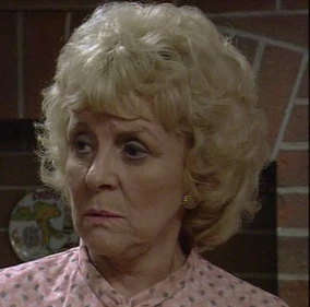 Lynne Perrie | Coronation Street Past And Present Wiki | Fandom