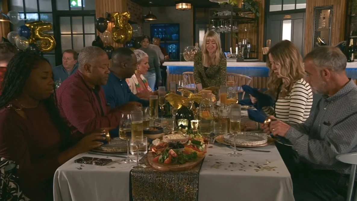 Episode 11391/2 (18th October 2024) | Coronation Street Wiki | Fandom