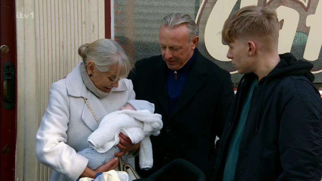 Episode 11437/8 (11th December 2024) | Coronation Street Wiki | Fandom