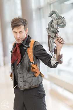 Bioshock Infinite Cosplay Booker