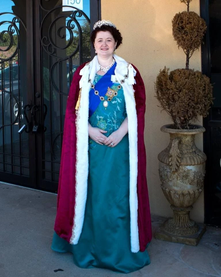 Queen Elizabeth II | The Cosplay Wiki | Fandom