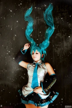 Hatsune Miku Cosplay Fail