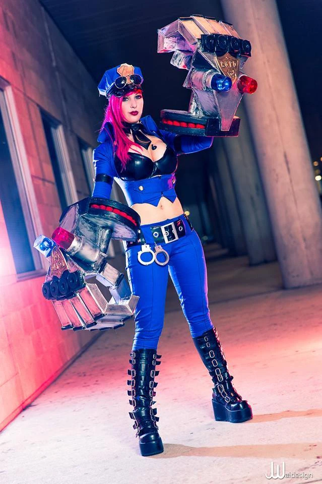 Vi | The Cosplay Wiki | Fandom