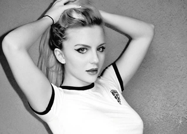 Luna Lanie | The Cosplay Wiki | Fandom