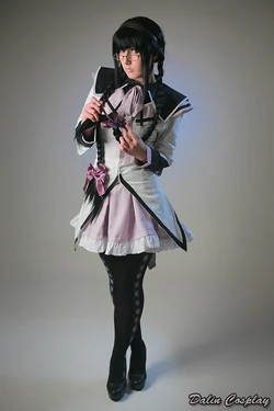 Homura Cosplay Back