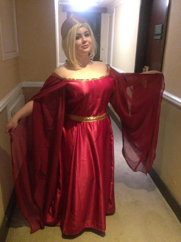 Sophie | The Cosplay Wiki | Fandom