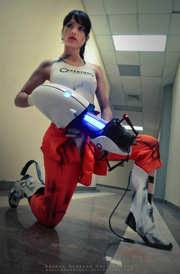 Chell | The Cosplay Wiki | Fandom