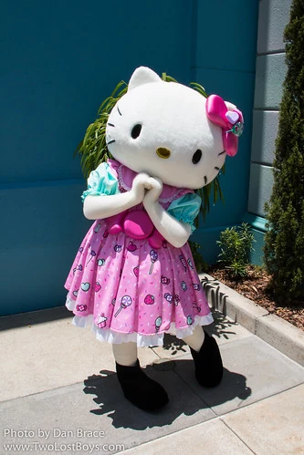Hello Kitty | Costumed Characters Wiki | Fandom