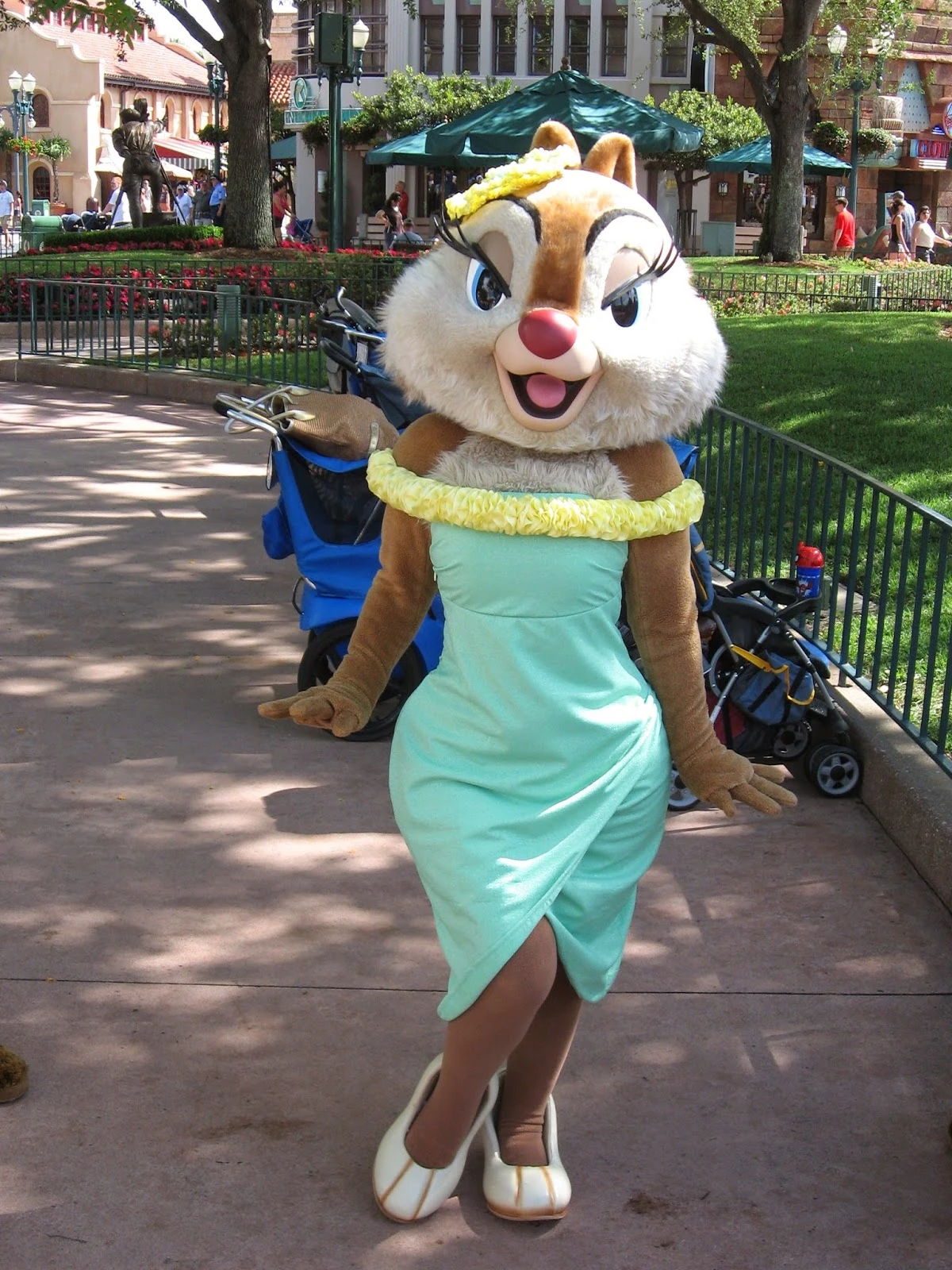 Clarice | Costumed Characters Wiki | Fandom