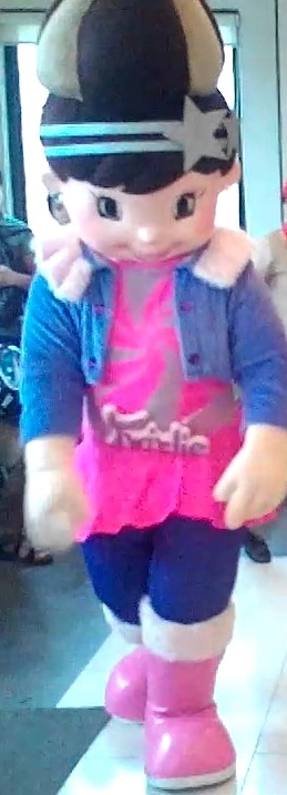 Twirlie (Jollibee) | Costumed Characters Wiki | Fandom