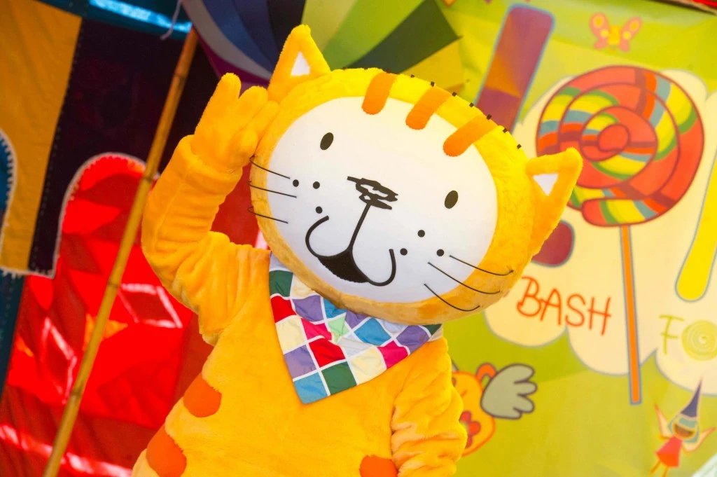 Poppy Cat | Costumed Characters Wiki | Fandom