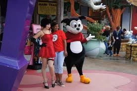 Bimbo | Costumed Characters Wiki | Fandom