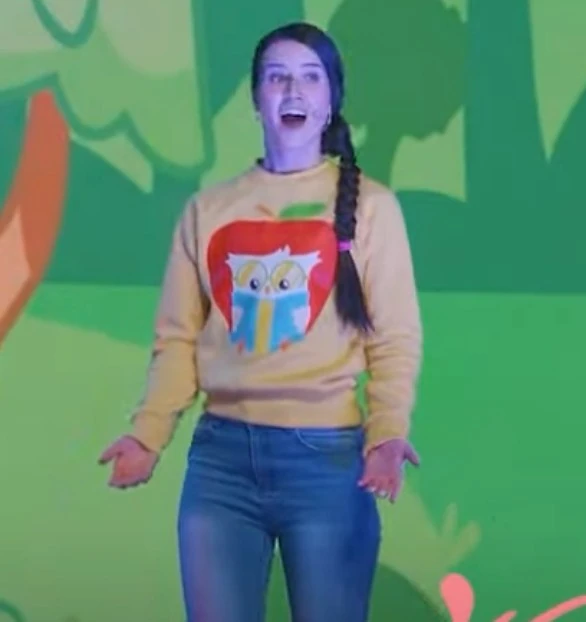 Ms. Appleberry | Costumed Characters Wiki | Fandom