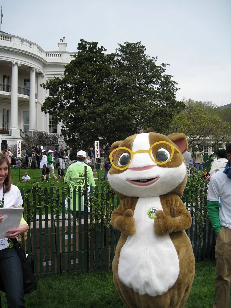 Hooper | Costumed Characters Wiki | Fandom