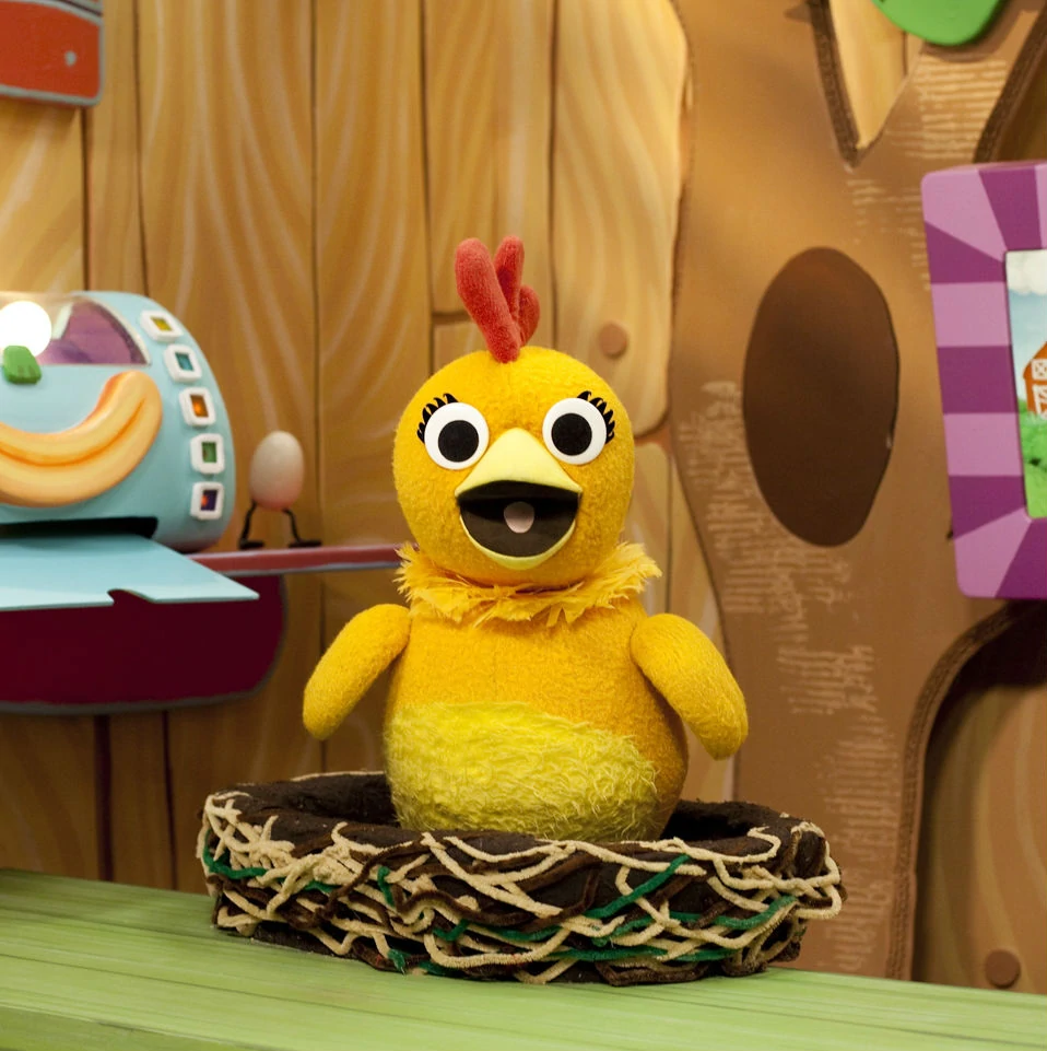 Chica the Chicken | Costumed Characters Wiki | Fandom