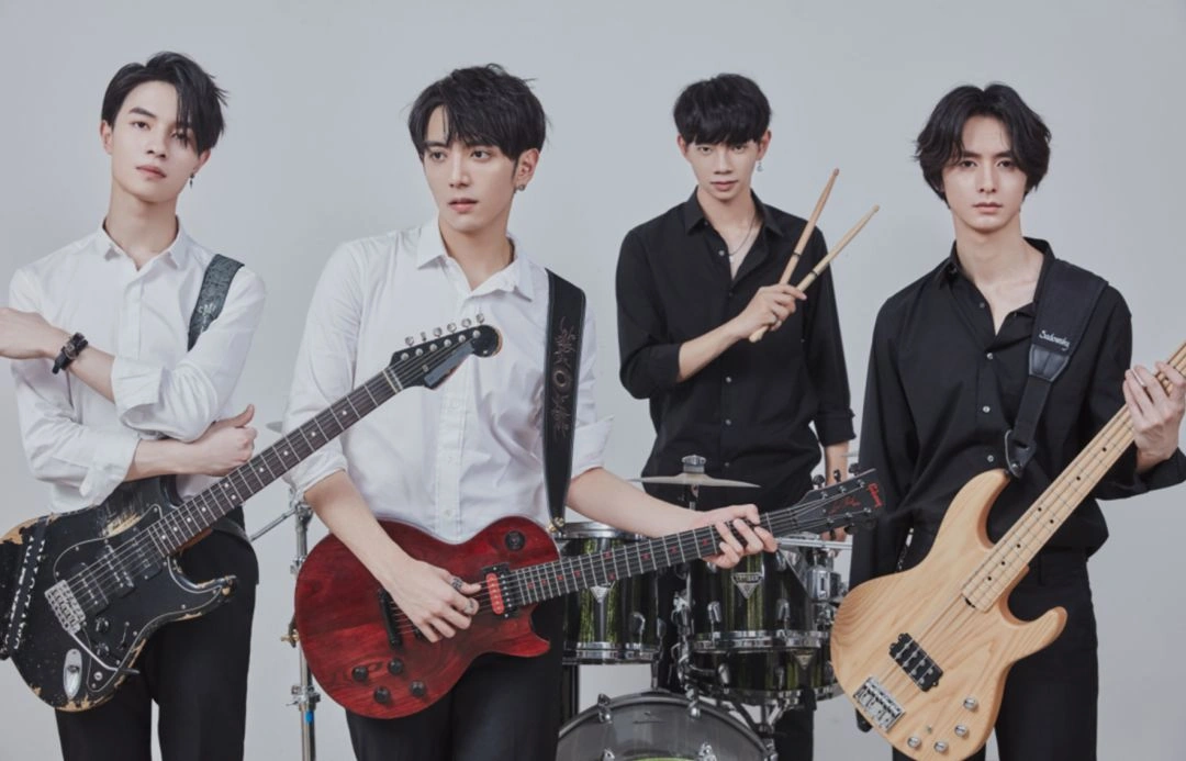 VOGUE 5 | Cpop Wiki | Fandom