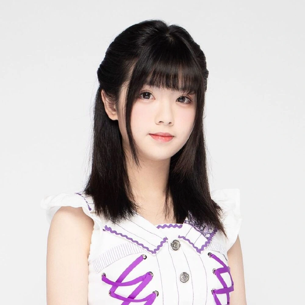 Du Xinyi | Cpop Wiki | Fandom