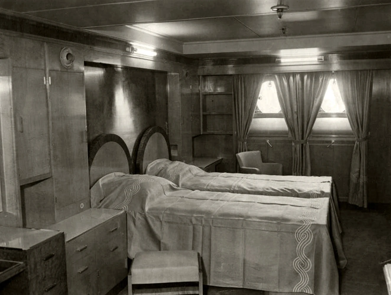 The Upper Berth | Creepypasta Wiki | Fandom