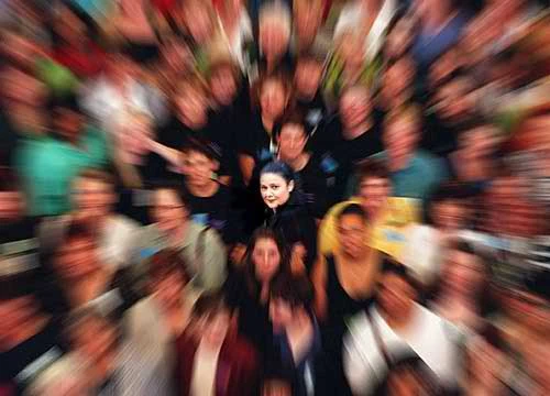 Rostro en la multitud | Wiki Creepypasta | Fandom