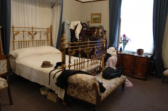 Grey Lady | Creepypasta Wiki | Fandom