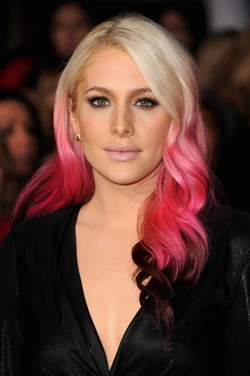 Casey LaBow | Crepúsculo Wiki | Fandom