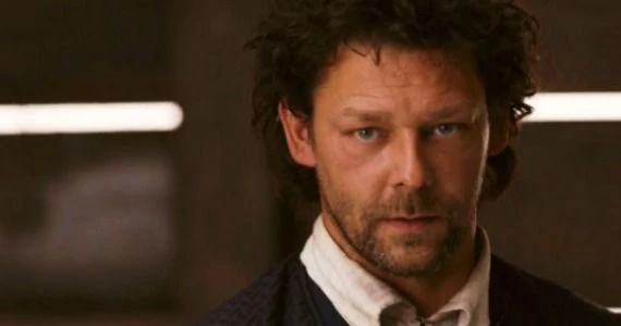 Richard Coyle Crossbones