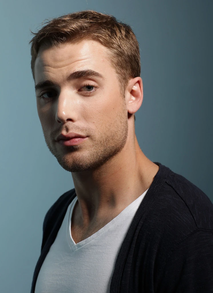 Dustin Milligan | CrosspointFilms Wiki | Fandom
