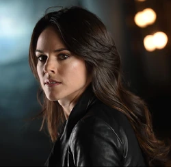 Sarah Butler Filming
