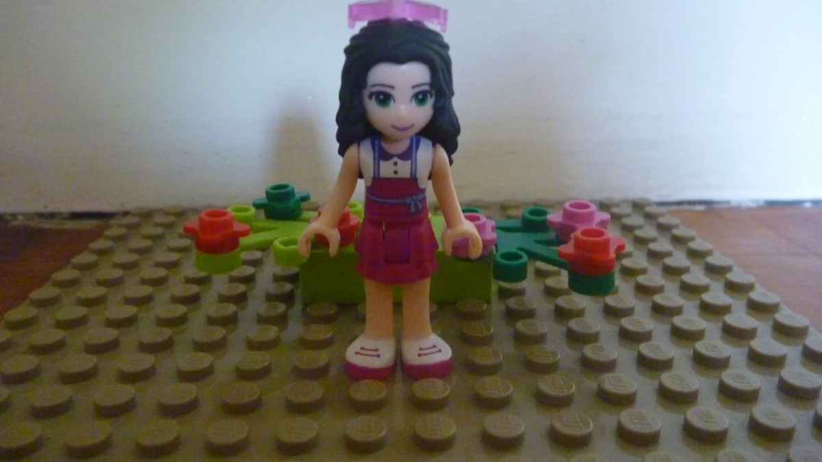 Emma | Custom Lego Set Wiki | Fandom
