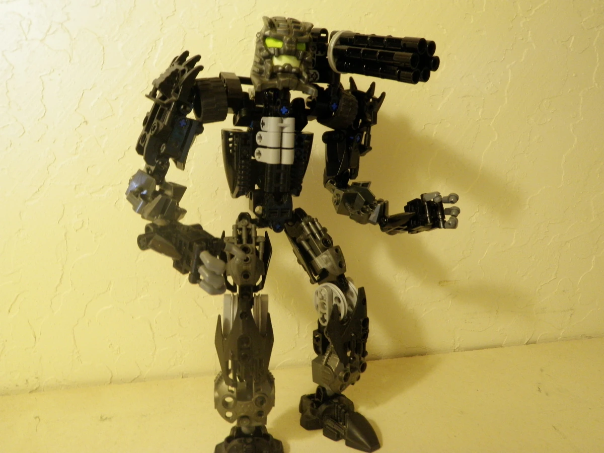 User blog:PepsiCola99/New MOC w/ Shoulder Mounted Gatling Gun! | Custom ...