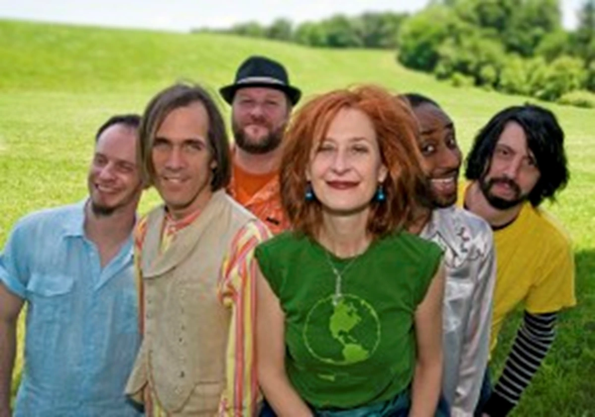 Milkshake (band) (Jomaribryan's version) | Custom Time Warner Cable ...