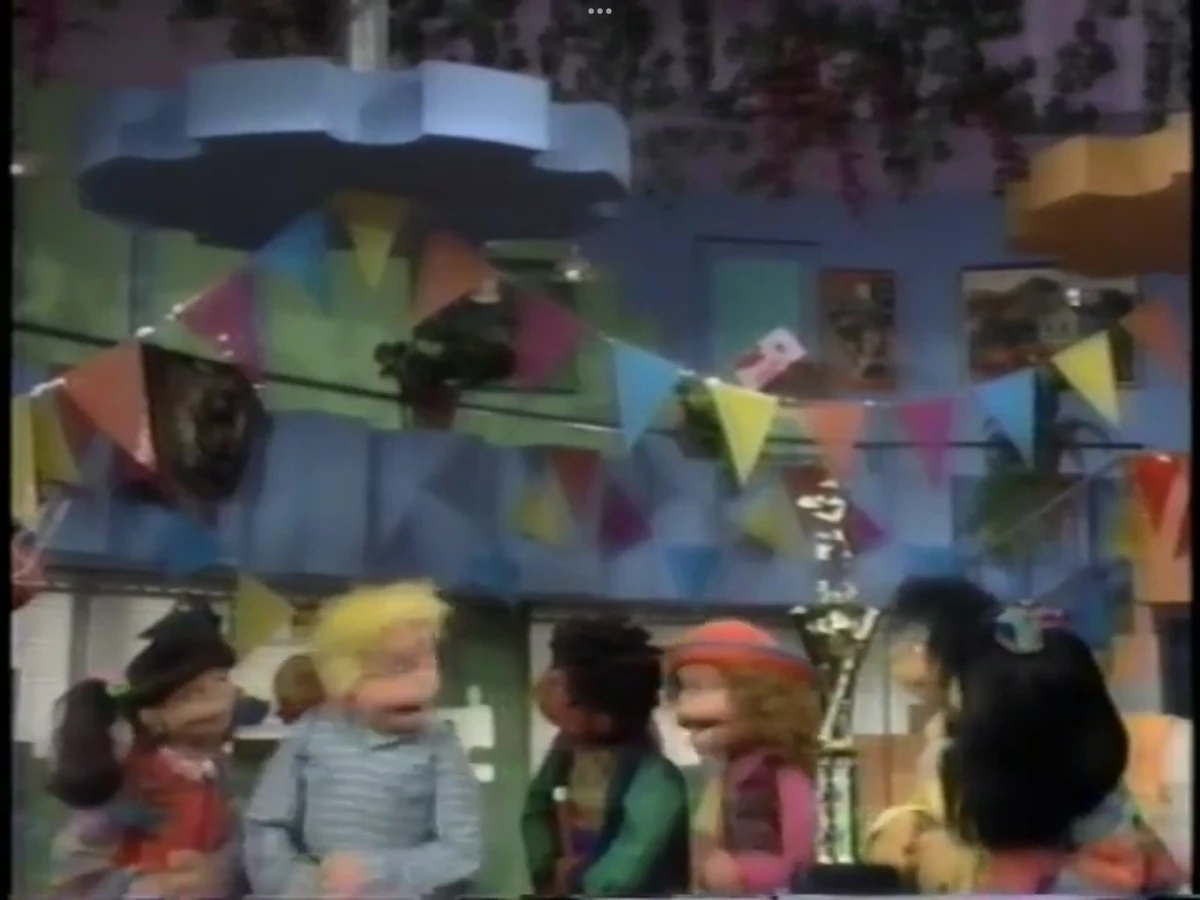 Butterfingers (January 24, 1995) | Custom Time Warner Cable Kids Wiki ...