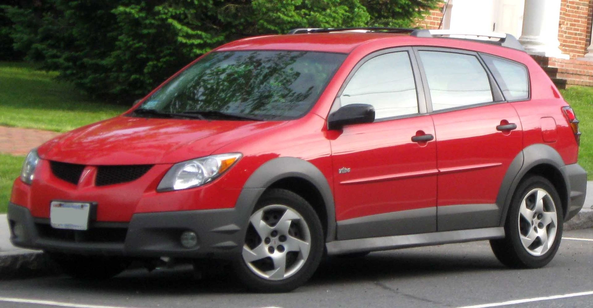 The Toyota Voltz, AKA the first-gen Pontiac Vibe/first-gen Toyota ...
