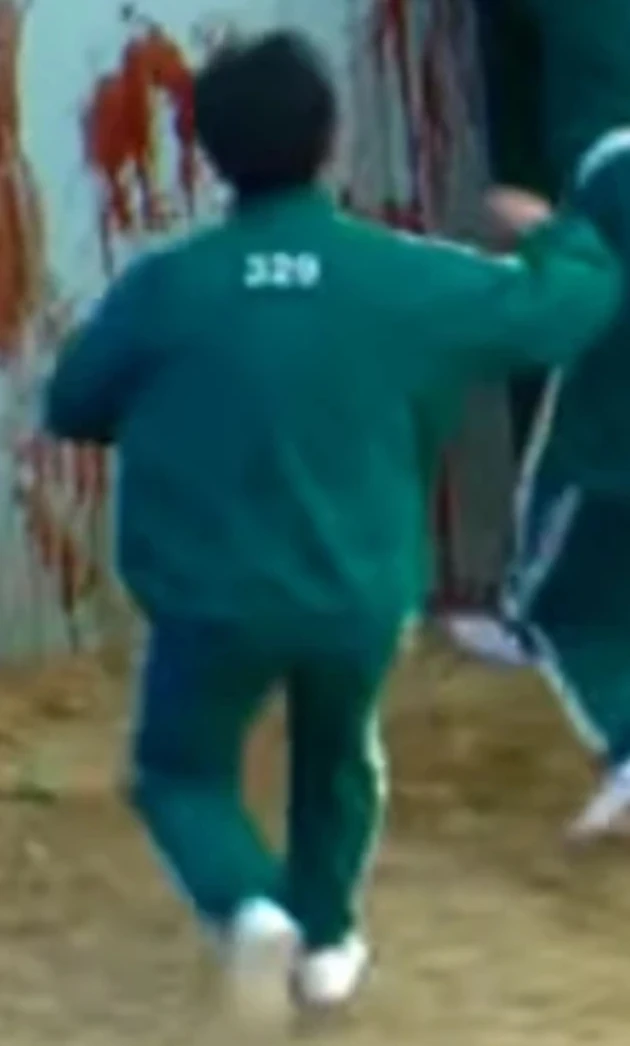 Proof that Player 329 died in Red light Green light and him being in ...