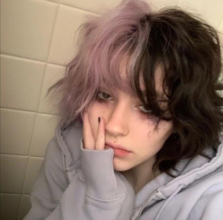 alright my giggity gamers I’m getting my hair cut today which style ...