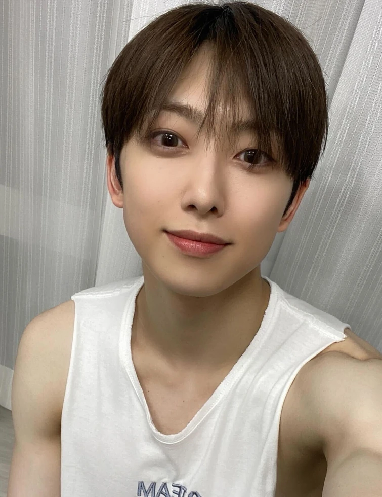 Day 670 of posting a pic of the members of &Team because they debuted!!