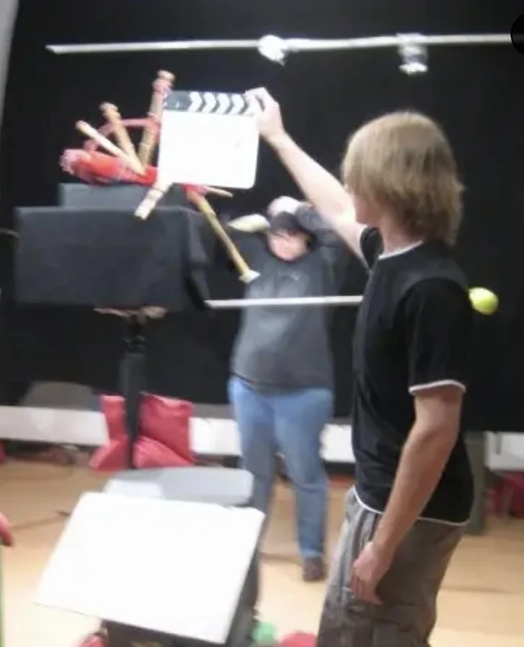 Behind the Scenes photos of World Music resurfaced! | Fandom