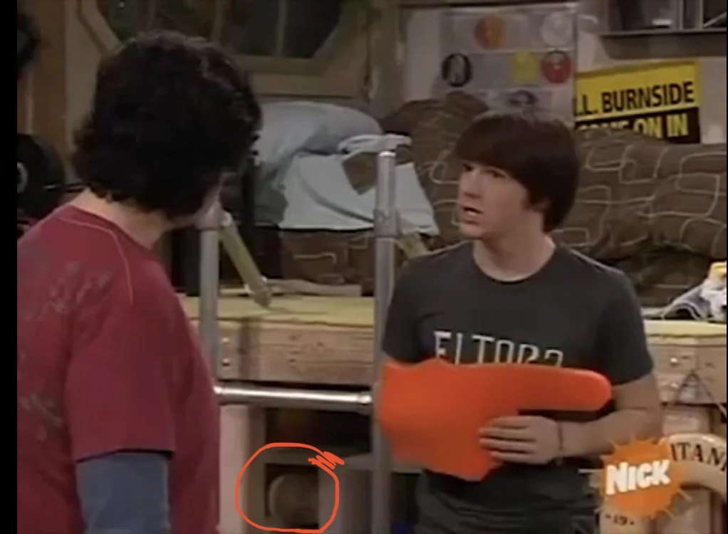 Drake And Josh Drakes Bed