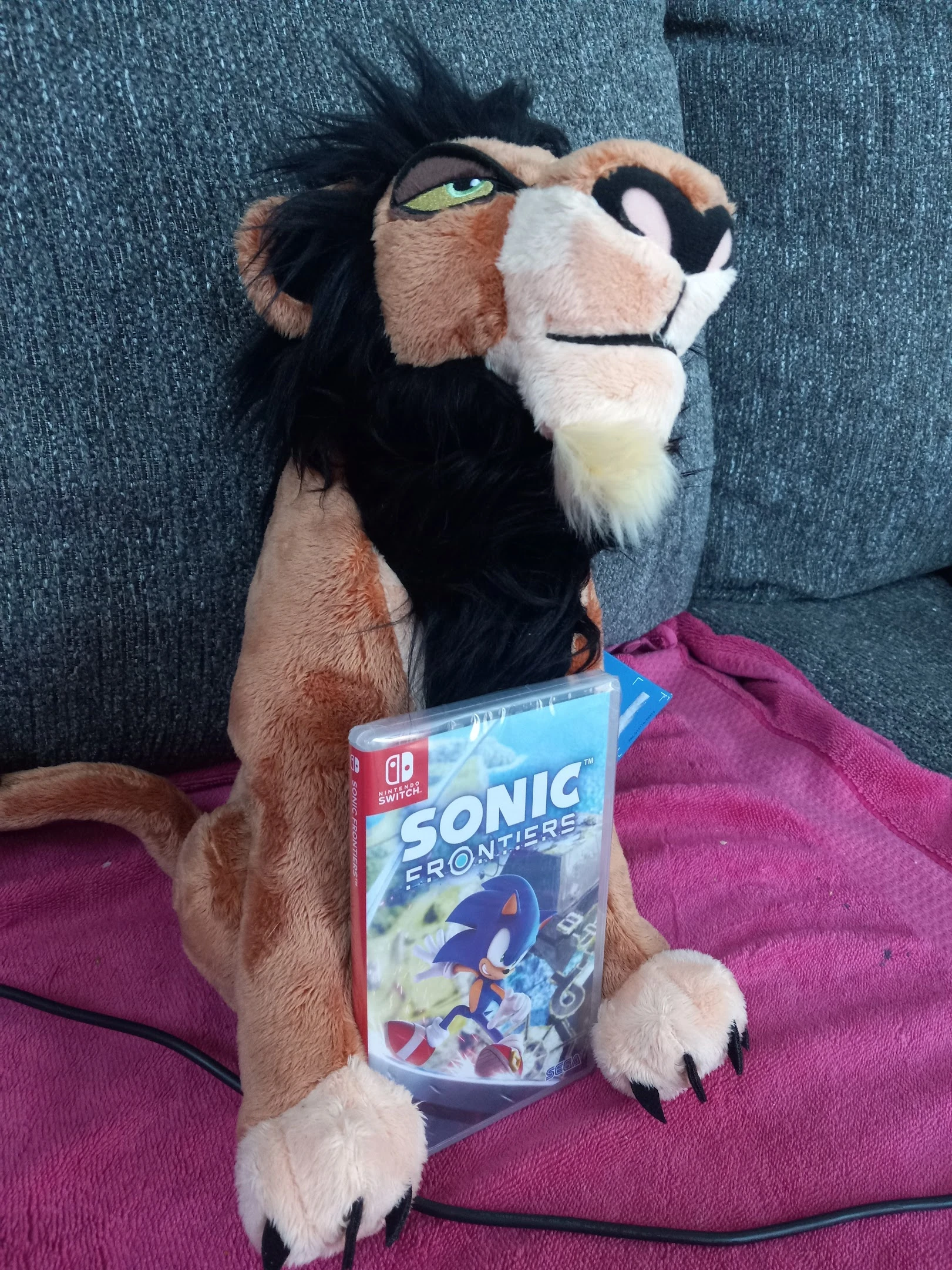 Yo, look what Zippy got! | Fandom