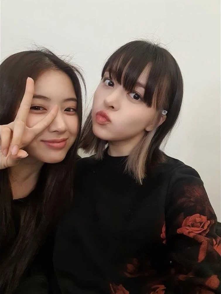 Your daily Lily #120! Ft. Jiwoo | Fandom
