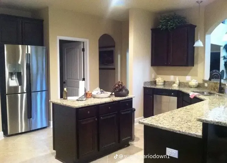 These are pictures of the SML house around 2013 to 2015 before Logan ...