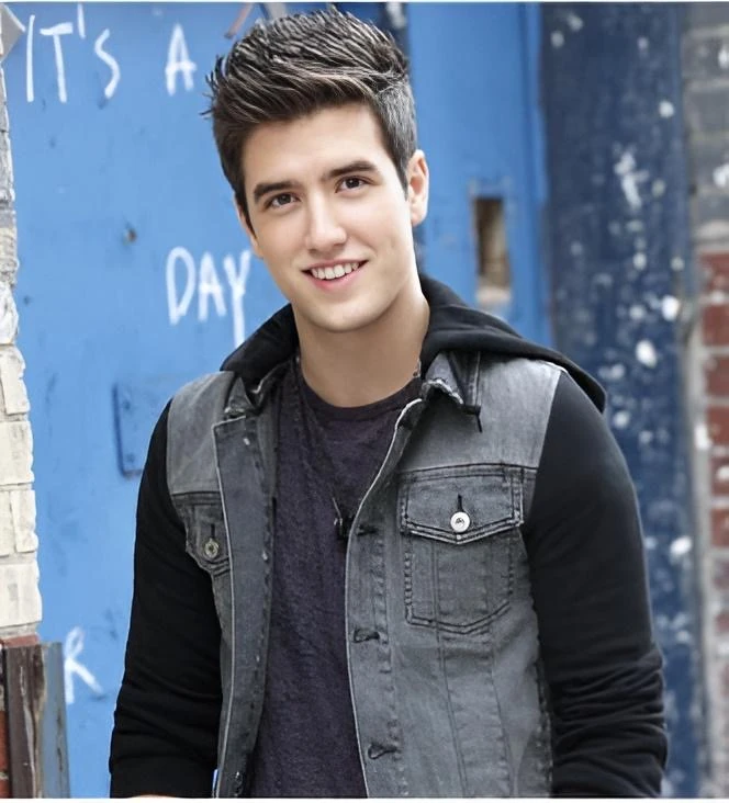 🎂 Happy 31st Birthday to Logan Mitchell from Big Time Rush 🎂 | Fandom