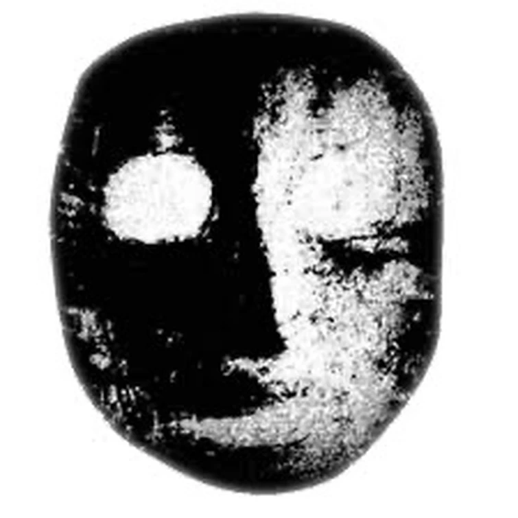 The Blu-Box gallery is back with a sister gallery, the Redd-Box gallery ...