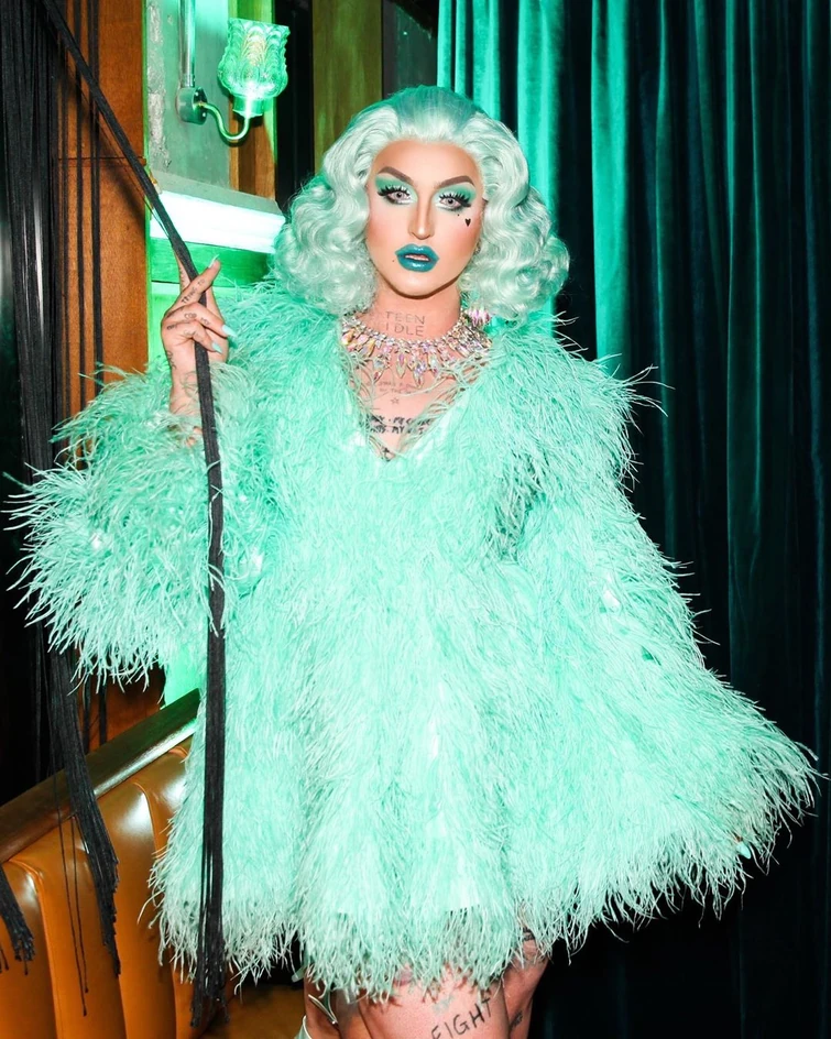 Some of my fave looks from Ilona | Fandom