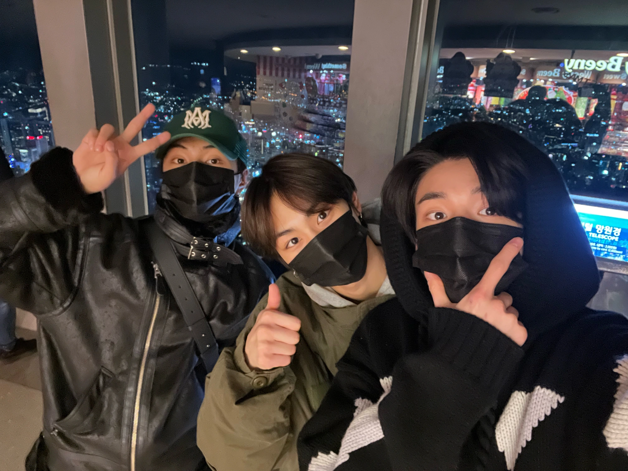 Your daily Jakey #463 (Feat. Jungwon and Jay!!) | Fandom