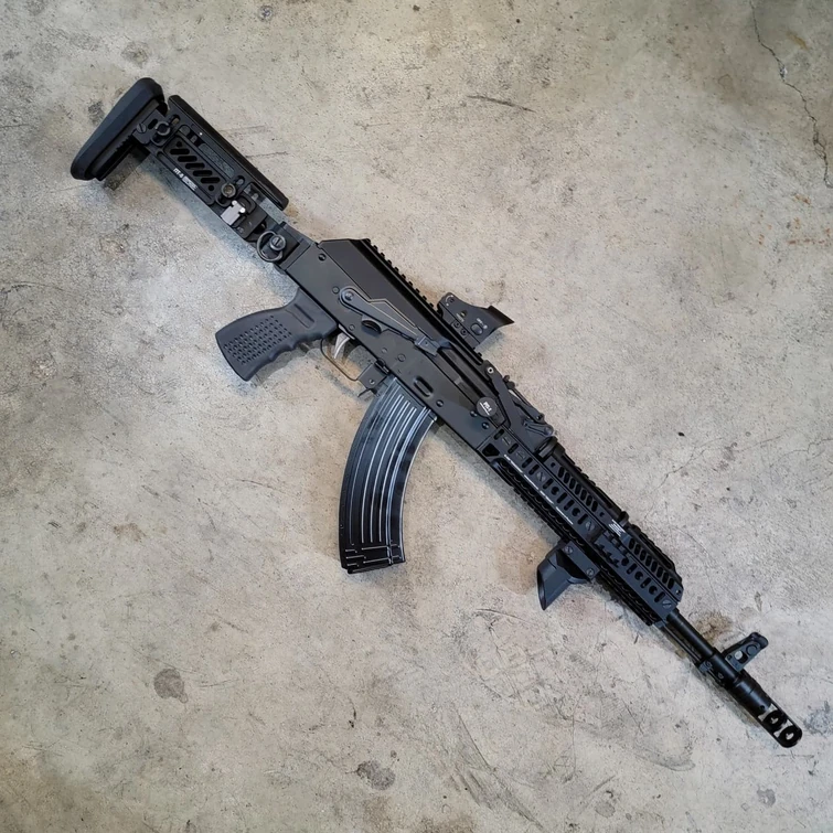 Does anyone also thinks that the B33 handguard fits better with AK103 ...
